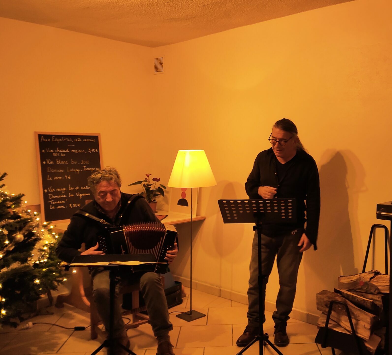 Lecture concert de "Poèmes et Proses d’ici" de Christian Cavalli | Café ...